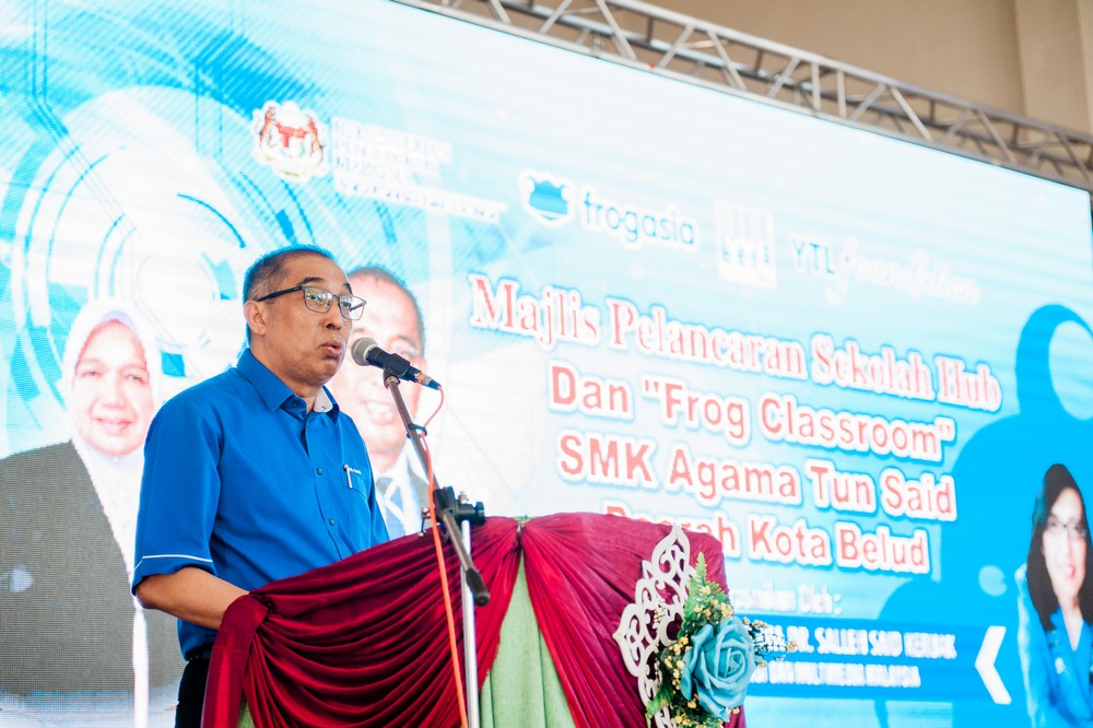 SMKA Tun Said Levels Up with Frog Classroom - YTL Foundation